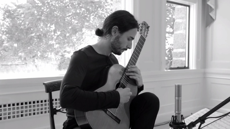 Adrian Verdejo plays In a Room by Sharman | This is Classical Guitar