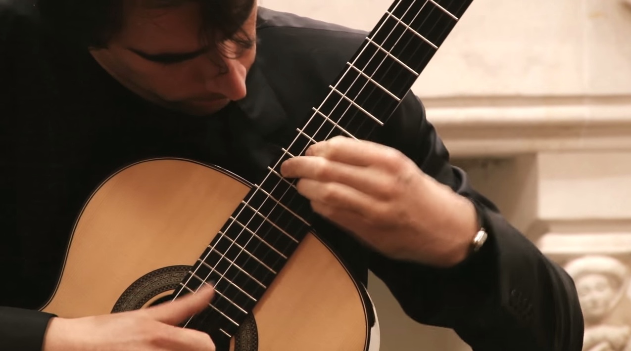 Jérémy Jouve Plays Zapateado by Sainz de la Maza | This is Classical Guitar