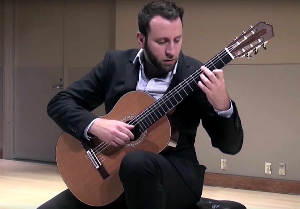 Adam Cicchillitti Plays Roux | This is Classical Guitar