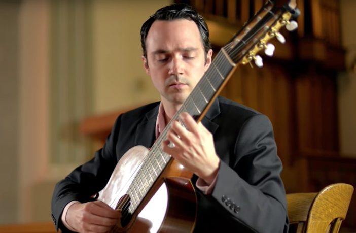 Andrew Zohn plays Xodó da Baiana by Reis | This is Classical Guitar