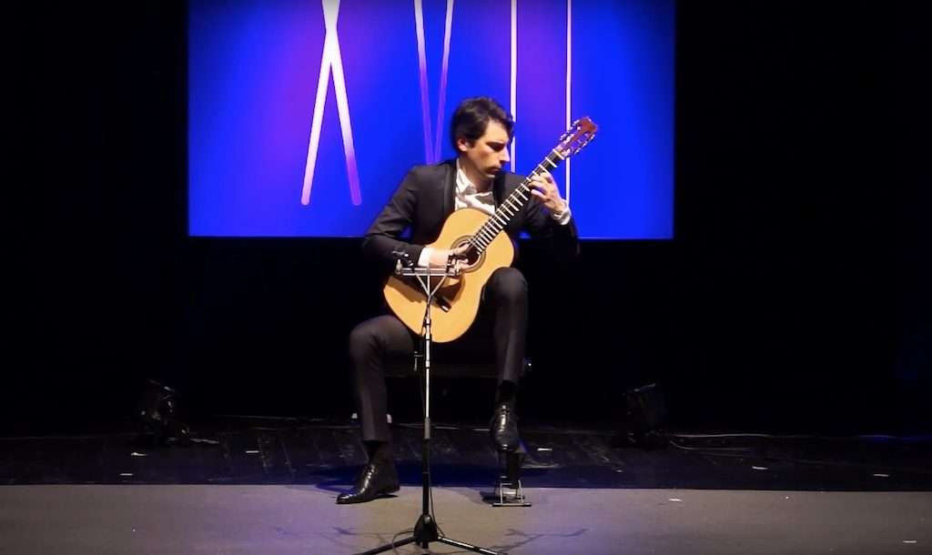 Jérémy Jouve Plays Sainz de la Maza | This is Classical Guitar