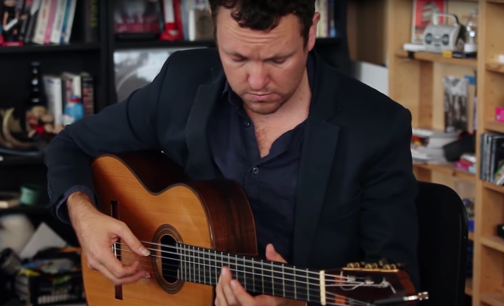 Derek Gripper Plays Kora Music | This is Classical Guitar