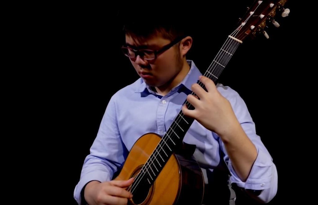 Kevin Loh Plays Sonatina meridional by Ponce | This is Classical Guitar