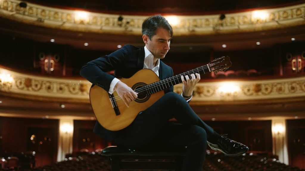 Jérémy Jouve Plays Sainz de la Maza | This is Classical Guitar