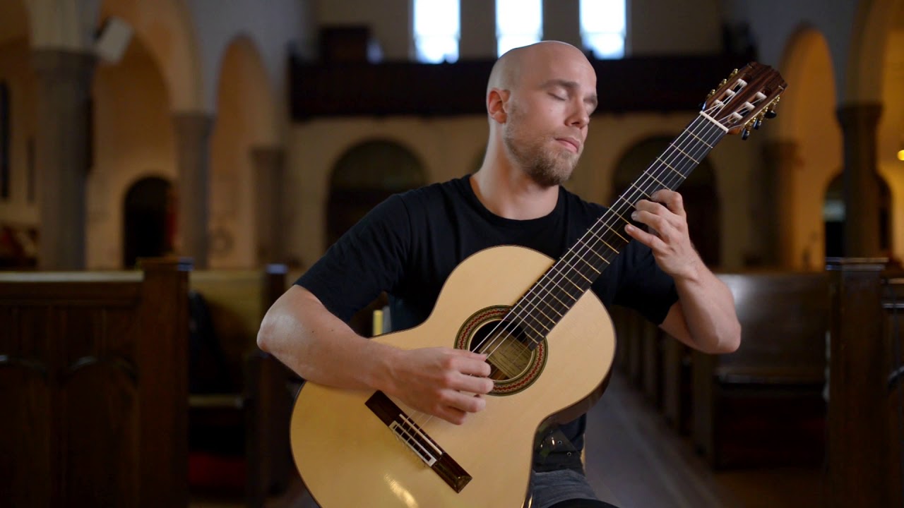 Steve Cowan plays Prélude by Khachaturian | This is Classical Guitar