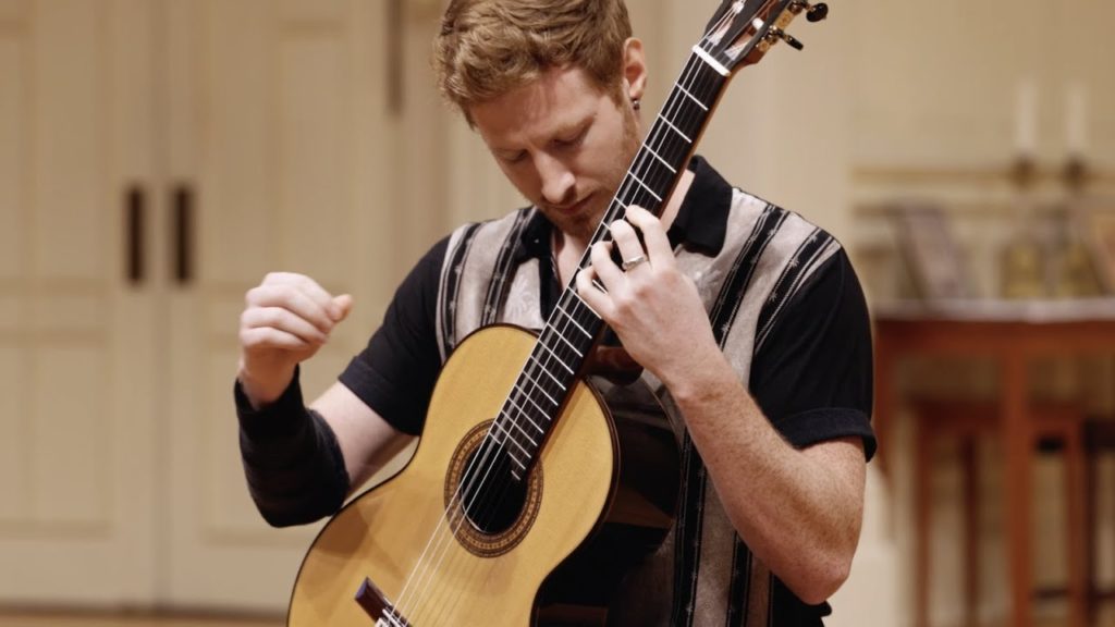 Chris Hirst Plays The Romantic Lute (Mandora or Gallichon) | This is ...